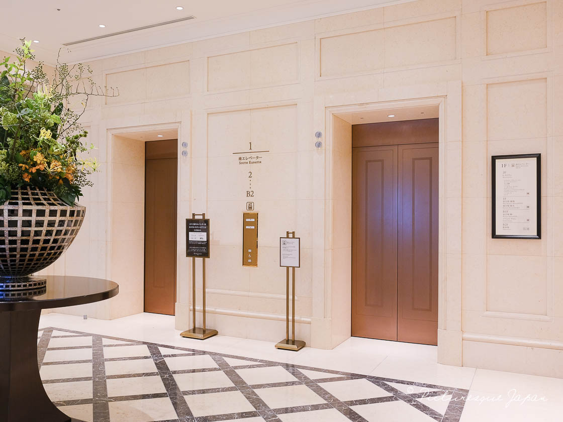 東京駅2階の美しい赤レンガの喫茶店「TORAYA TOKYO」｜日本の美しい旅景色